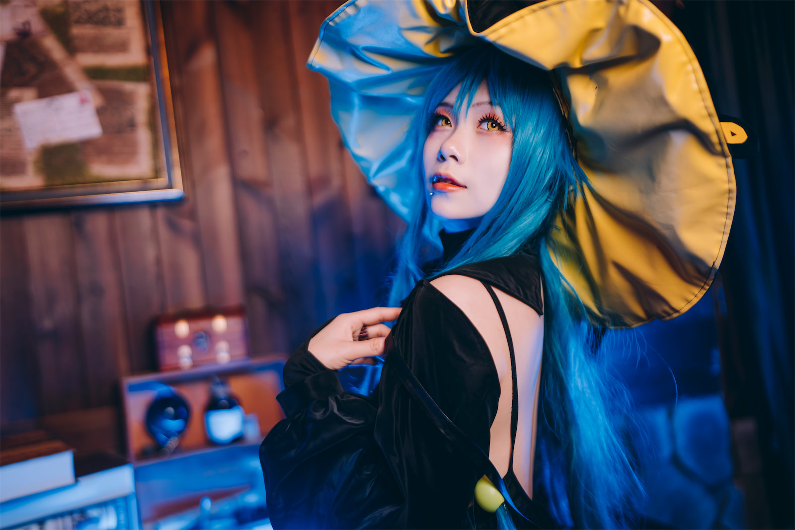 末夜787 黄棚树城18 - COS君